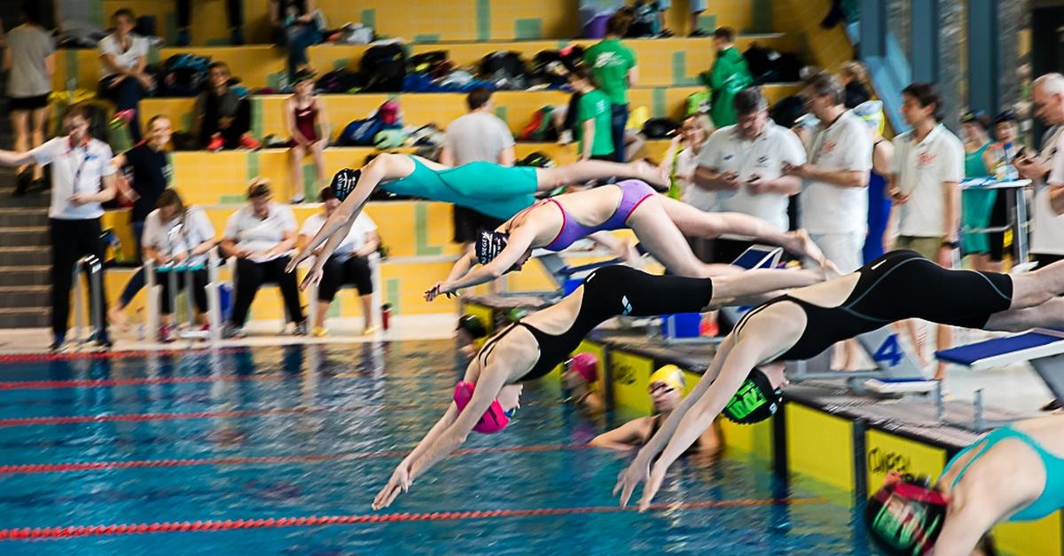 Schwimmer des TV Wetzlar begrüßen Europameisterin Lea Boy